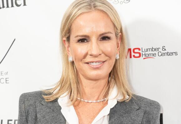 Dr. Jennifer Ashton Leaves ‘GMA’ To Start Women’s Wellness Brand ...