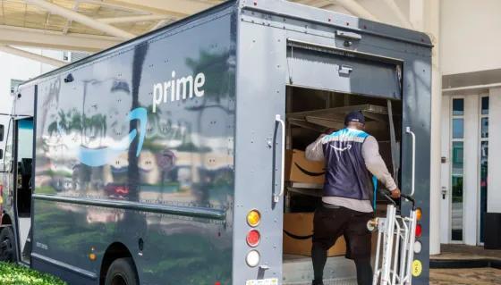 10,000 Amazon ‘Employees’ Strike At Multiple Locations - NewsBreak