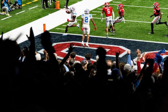 The 10 Biggest NFL Stadiums in 2026 as MetLife’s 82,500 Seats Host ...