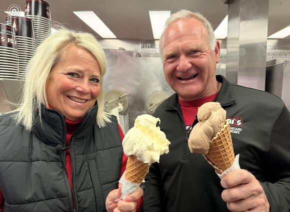 Oscar's Frozen Custard prepares to reopen in Waukesha County after fire ...