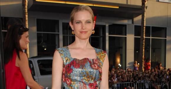 Bridget Fonda, 61, Looks Drastically Different as She Shows Off Body ...