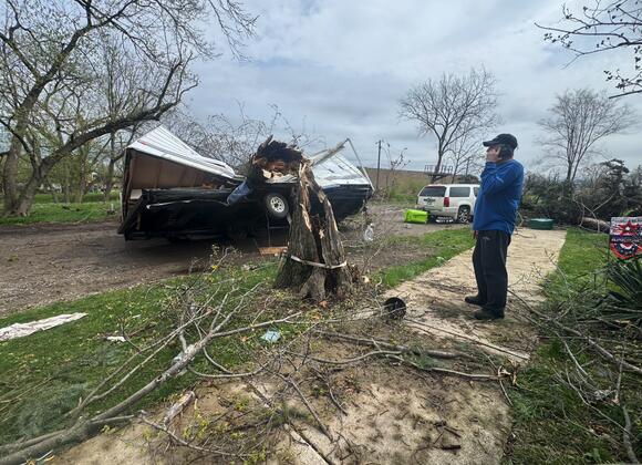 Lincoln Park building suffers major damage after strong storms, tornado ...