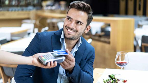 An Olive Garden server was fired after a $700 tip-here is what the ...