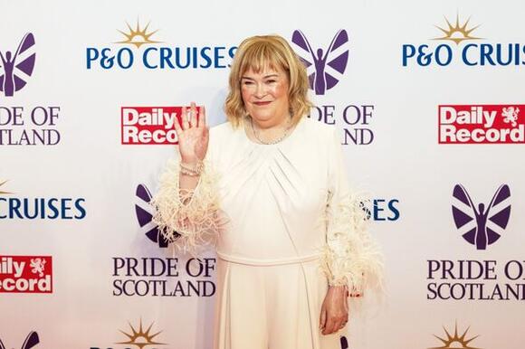 Susan Boyle cancels US gig days before as fans slam 'bizarre ...