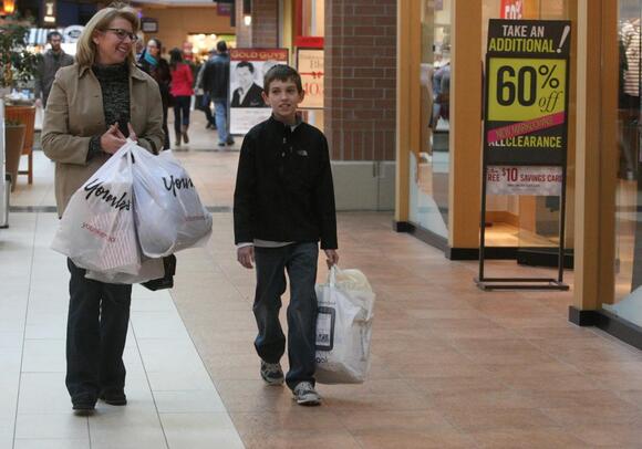 Is Meijer open on Christmas Eve? Is Walmart open? See holiday hours ...