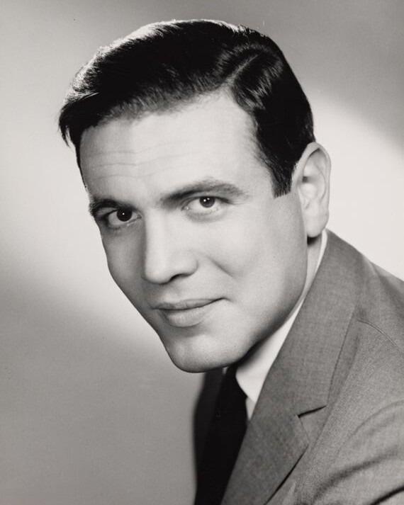 In Memory of 'Rhoda' Actor David Groh: 17 Years After His Tragic Death ...