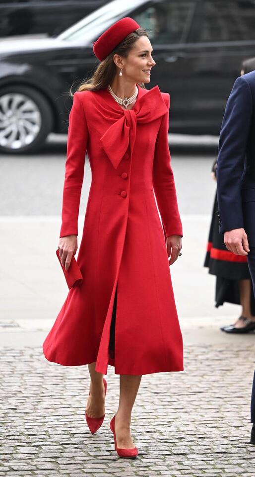 Kate Middleton joins the royal family at her first Commonwealth Day ...