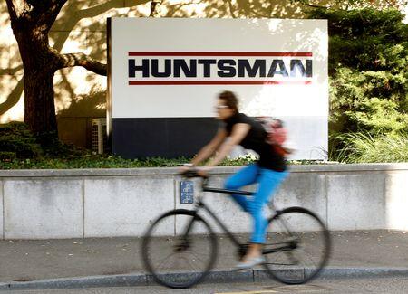 Olin to buy Huntsman in a $2.43 billion deal amid challenging chemicals ...
