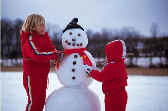 Snow Closings, Delays and Parking Bans - NewsBreak