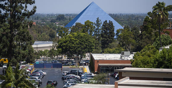 96-year-old woman tentatively settles lawsuit disputing $25 million ...
