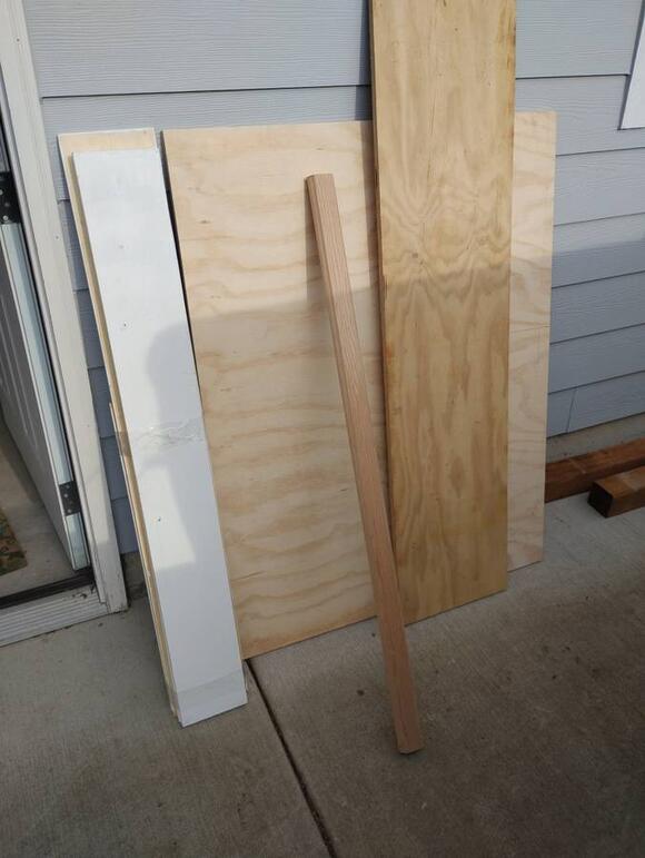 🎁 Freebies Up for Grabs in Ferndale — Wood, Furniture & More - NewsBreak