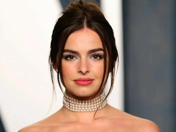 Addison Rae Turns Viral Fame into Skincare Success - NewsBreak