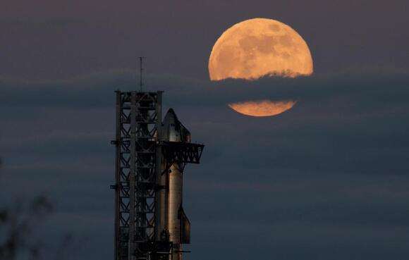 Is there a full moon tomorrow? How to view November Beaver Moon in ...