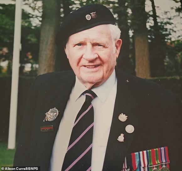 D-Day veteran who single-handedly saved a Normandy village by firing at ...