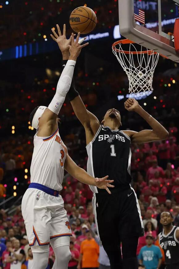 “Please Just Try One Game”: Tracy McGrady Pleads With Spurs to Make ...