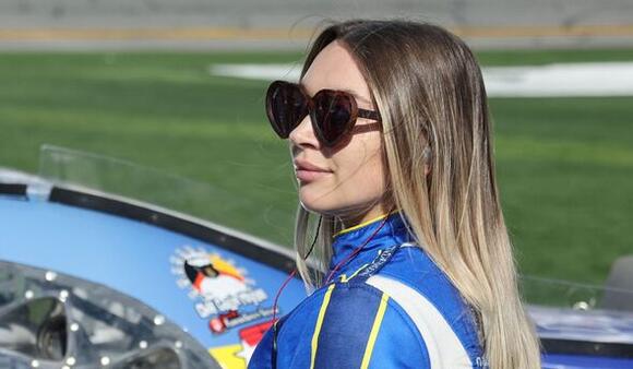 Natalie Decker replaced by husband after desperately sad radio message ...