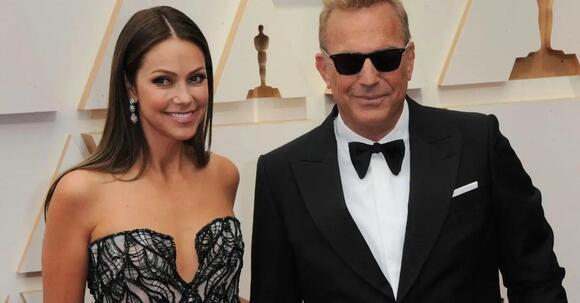 Kevin Costner's New Girlfriend Kelly Noonan Looks Just Like His Ex-Wife ...
