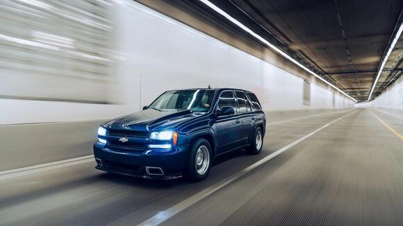 7 Sleeper SUVs With More Speed Than Their Looks Suggest - NewsBreak