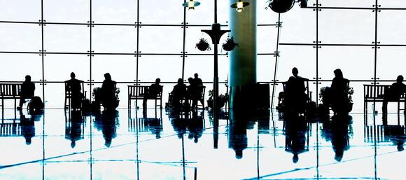 Alaska Airlines is opening the largest lounge in America. Here's how ...