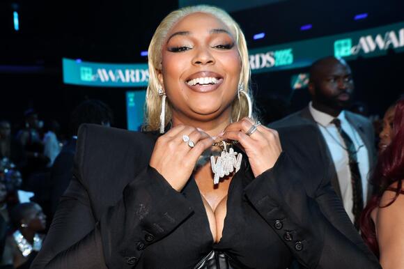 People Are Sharing Their Thoughts On Lizzo’s Theory As To Why She No ...