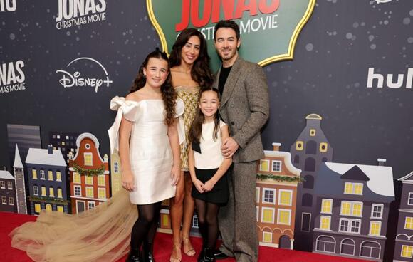 Your Complete Guide to the Jonas Brothers’ Family: Their Kids, Wives ...