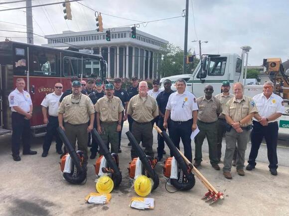 Forestry Commission Donates Equipment to Rome Floyd Fire Department