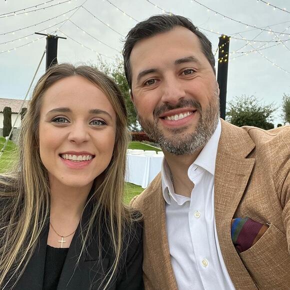 Jinger Duggar's Husband, Jeremy, Injured Protecting Daughter - NewsBreak