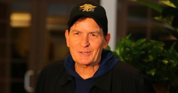 Charlie Sheen Agrees To Pay Ex Girlfriend 120k To Settle Lawsuit Over Claims He Exposed Her To