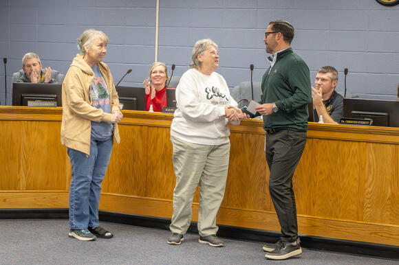 Excelsior Springs school board reviews attendance challenges, approves ...