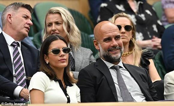 Pep Guardiola's model daughter by Man City's side in Premier League ...