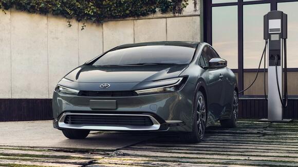 Consumer Reports Warns Plug-In Hybrids Suffer Far More Issues Than Gas ...