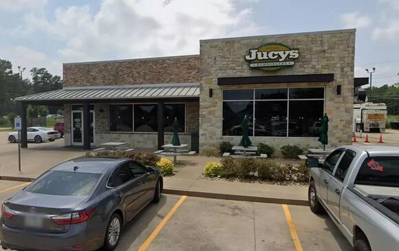 Toys“R”Us Just Opened New Texas Pop-Up Stores for the Holidays - NewsBreak