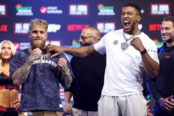 Netflix technical issues cause fury during Jake Paul vs Anthony Joshua ...