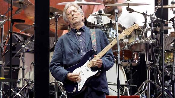 Iconic Guitarist Exits Show Following Object Hurled From Audience ...