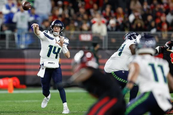 Seahawks-49ers national anthem slammed as singer's nationality emerges ...
