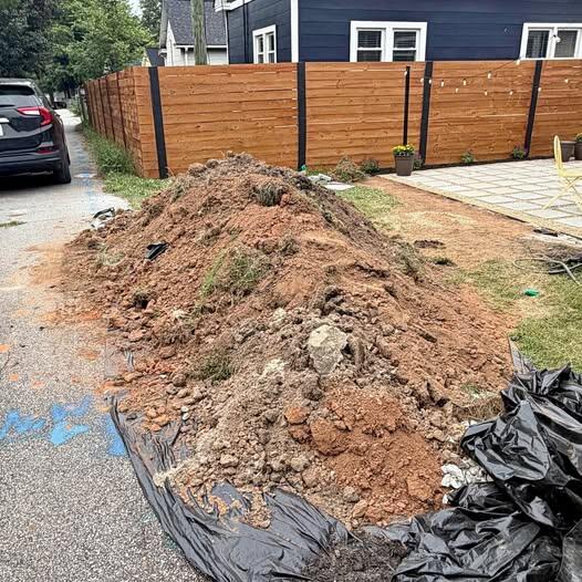 🎁 Freebies Up for Grabs in Greenville — Furniture, Soil & More - NewsBreak