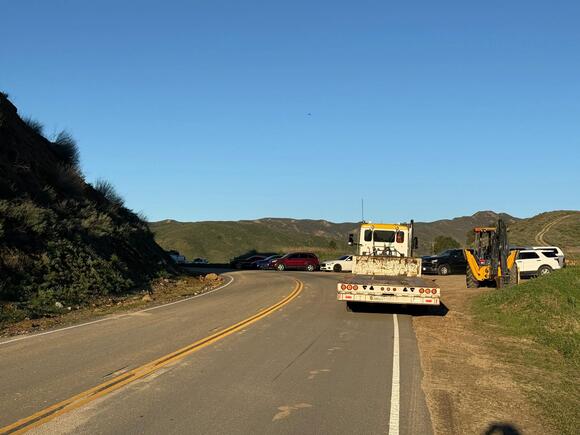 Ruptured gas line in Castaic under repair; cause under investigation ...