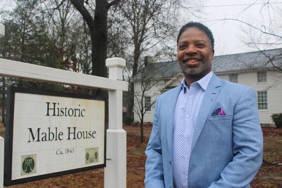 Mableton Mayor Calls Tuesday Press Conference on Six Flags Safety