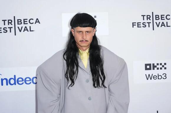 Oliver Tree's Resurfaced Record Label Video Sparks Debate as Fans Point ...
