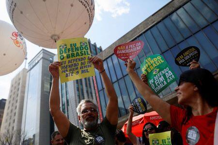 Brazilians protest efforts to shield Bolsonaro and lawmakers from ...