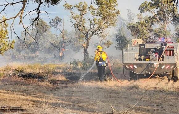 Brush fire east of Redmond prompts Pacific Power to conduct emergency ...