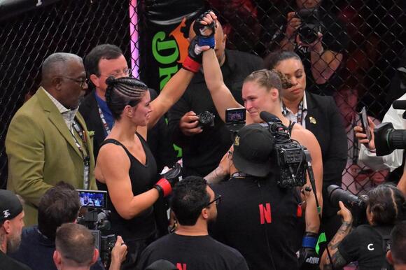 ‘Greatest Scams of All Time’ — CFB World Furious After Ronda Rousey vs ...