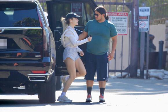 Edwin Castro, $2 Billion Powerball Winner, Chauffeured Around L.A. With ...