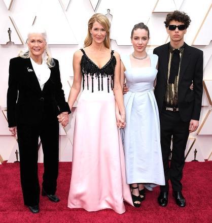 Laura Dern Reunites With Ex Ben Harper As They Attend Daughter Jaya’s ...