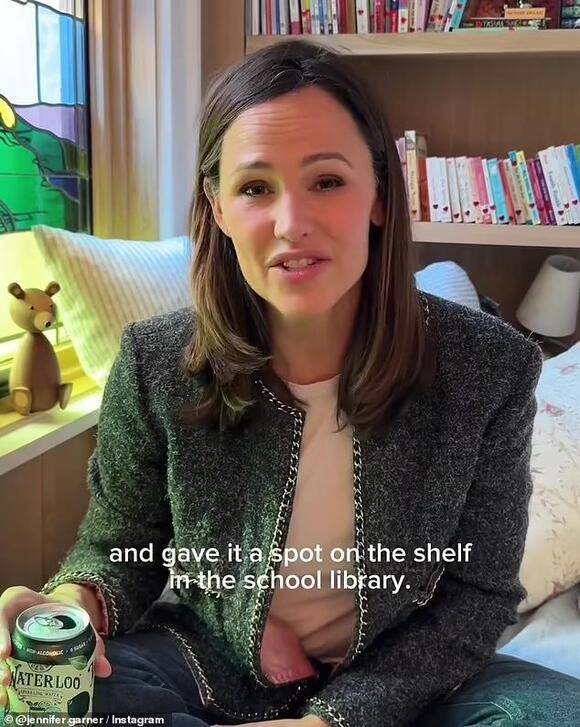 Jennifer Garner shares rare childhood photos as she gushes over her ...