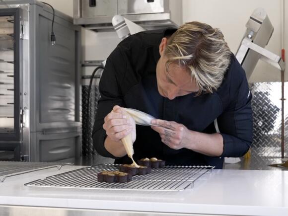 Arizona native opening French-style bakery in Gilbert after living in ...