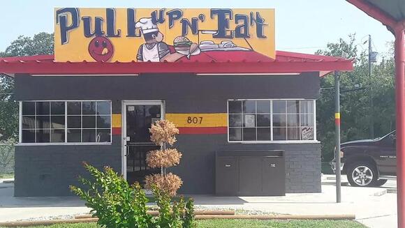 Lockhart, Texas: Officially Crowned the BBQ Capital of the State ...