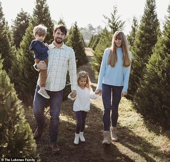 Bank of America trader, 25, dies suddenly 'of a cardiac arrest' during ...