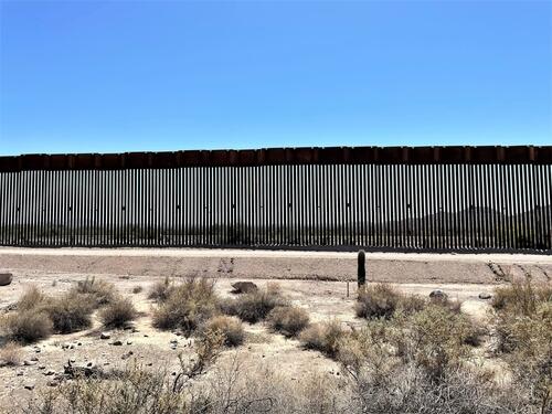 DHS, CBP award $3.3B in contracts for smart border wall construction ...