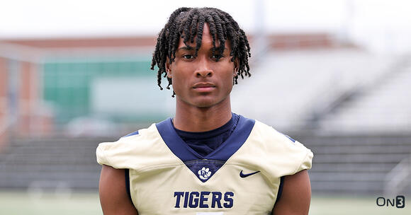 Emerging star Aaron Gregory ‘shocked’ by UGA offer